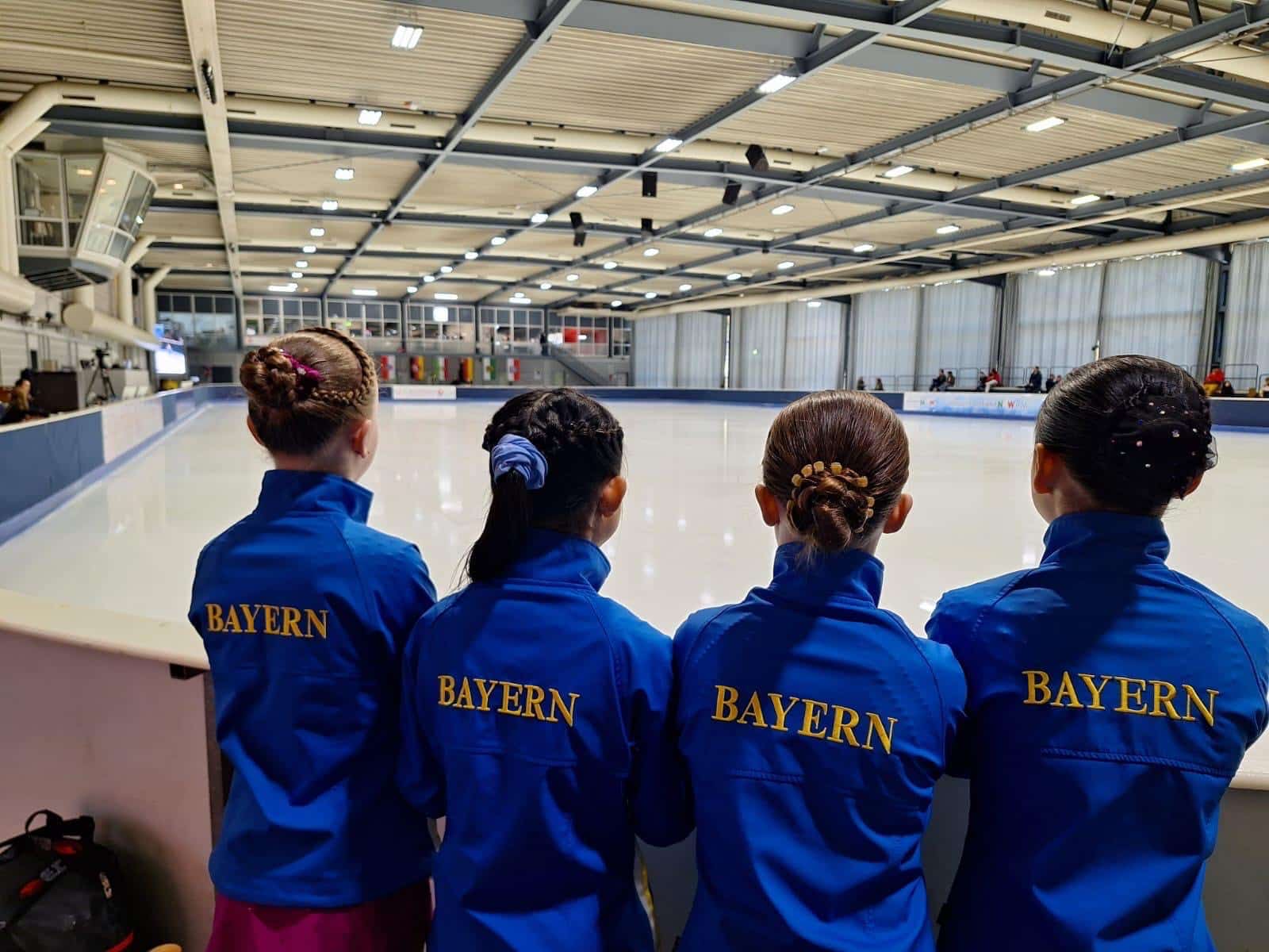 Tolle Ergebnisse beim Deutschlandpokal Eiskunstlaufen 2025 in Dortmund ...